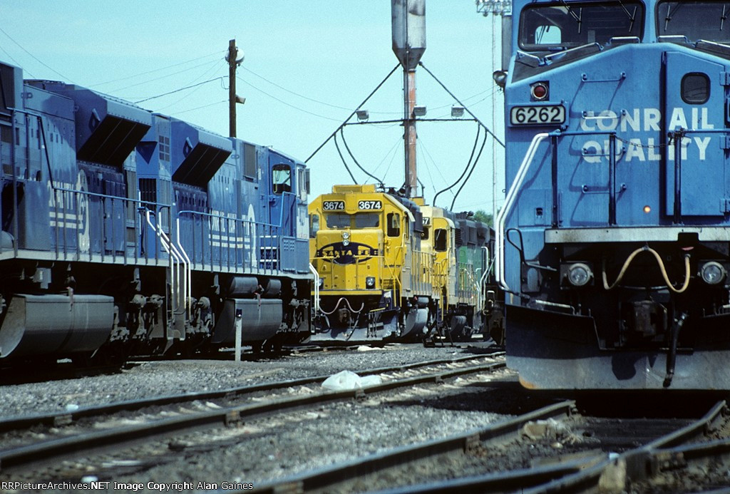 AT&SF GP39-2 3674
